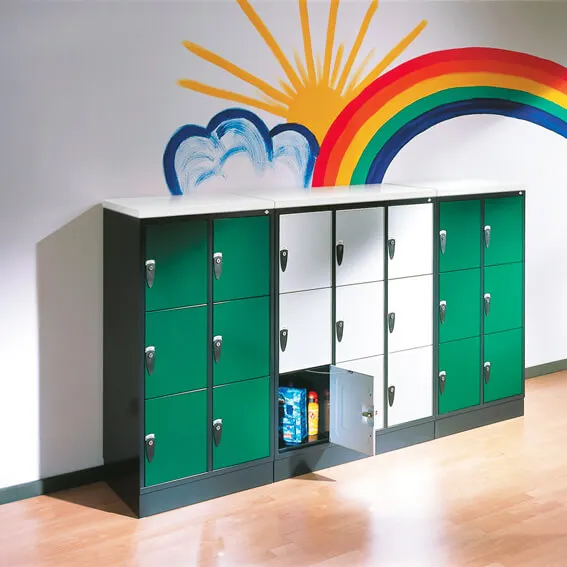 Omklednings-/garderobeskap - 3 søyler/9 skap | CP8573-301